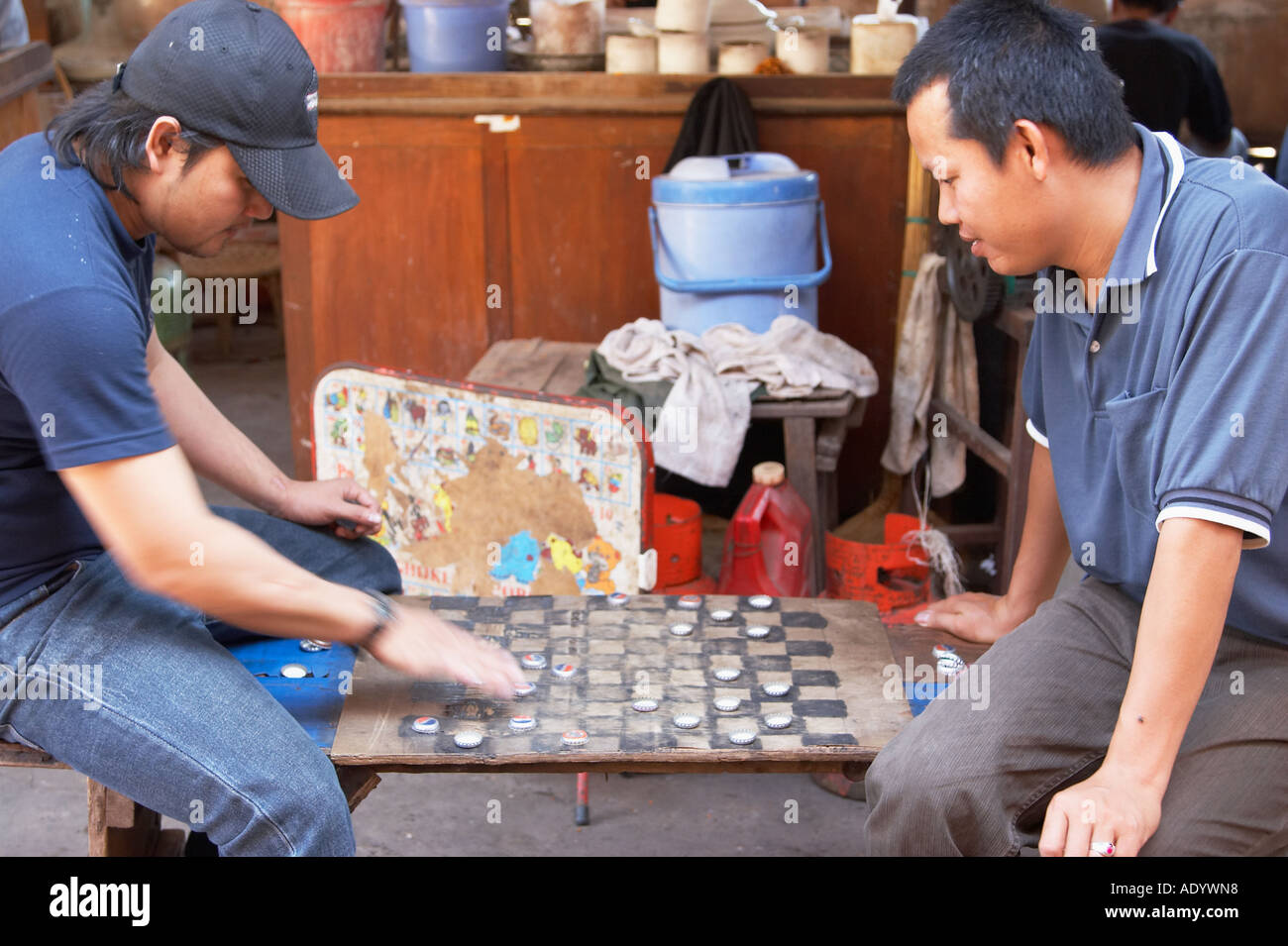 Draughts checkers hi-res stock photography and images - Alamy