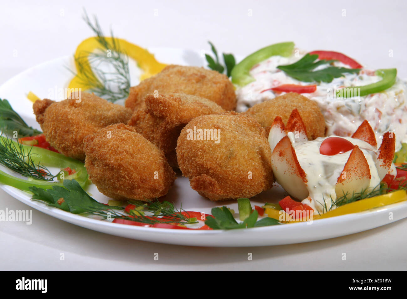 vegetarian olate with falafel and dips Stock Photo - Alamy
