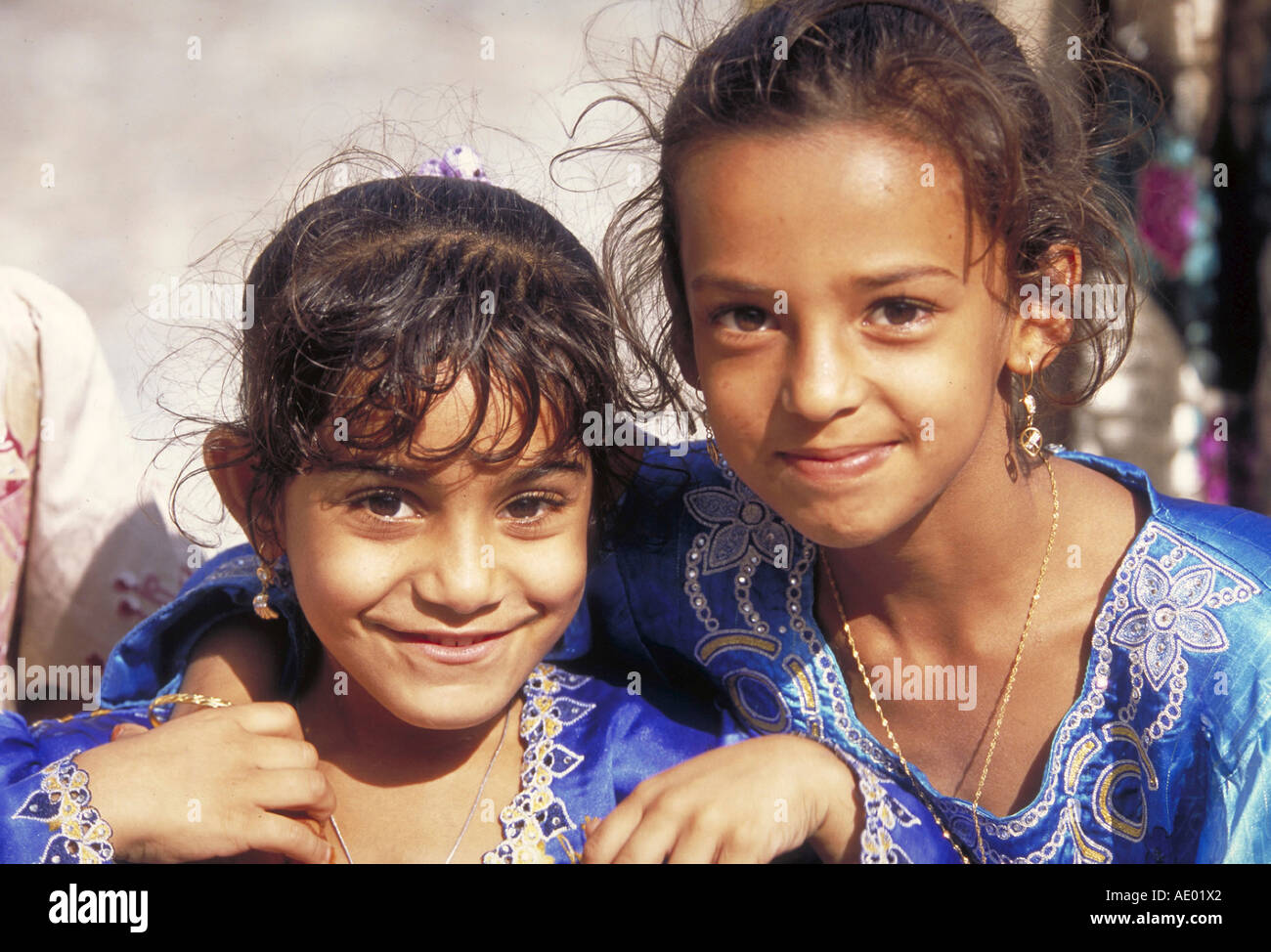 Oman arabic beduin child Stock Photo - Alamy