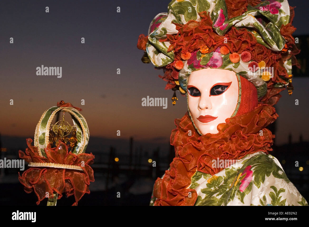 Resplendently hi-res stock photography and images - Alamy