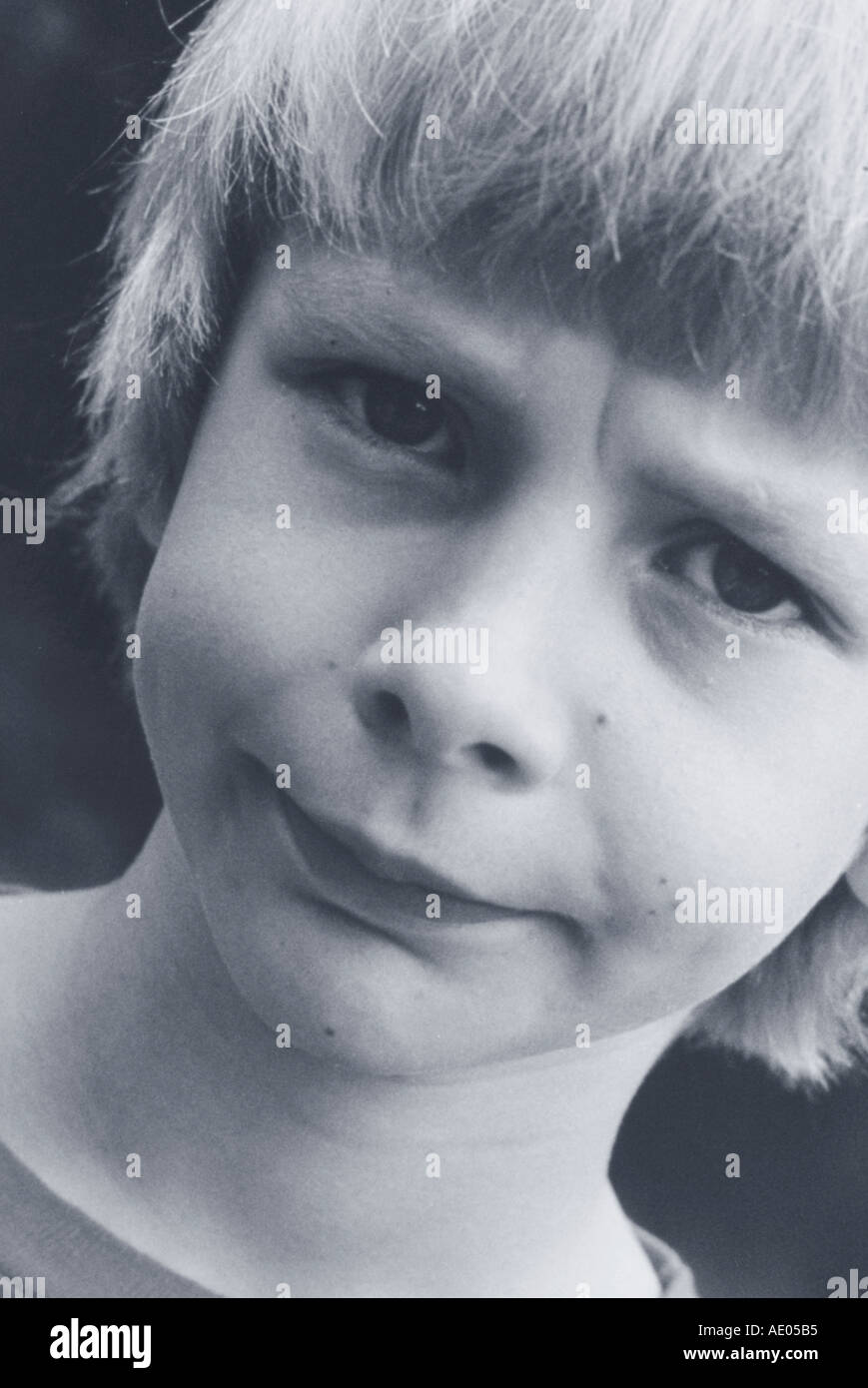 Defiant gesture hi-res stock photography and images - Alamy