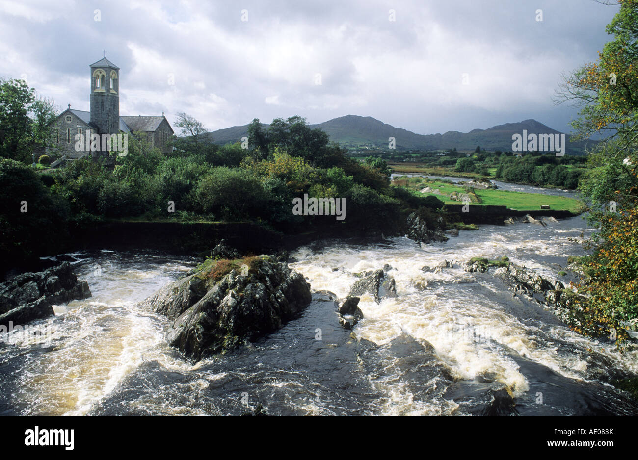 Village of sneem hi-res stock photography and images - Alamy