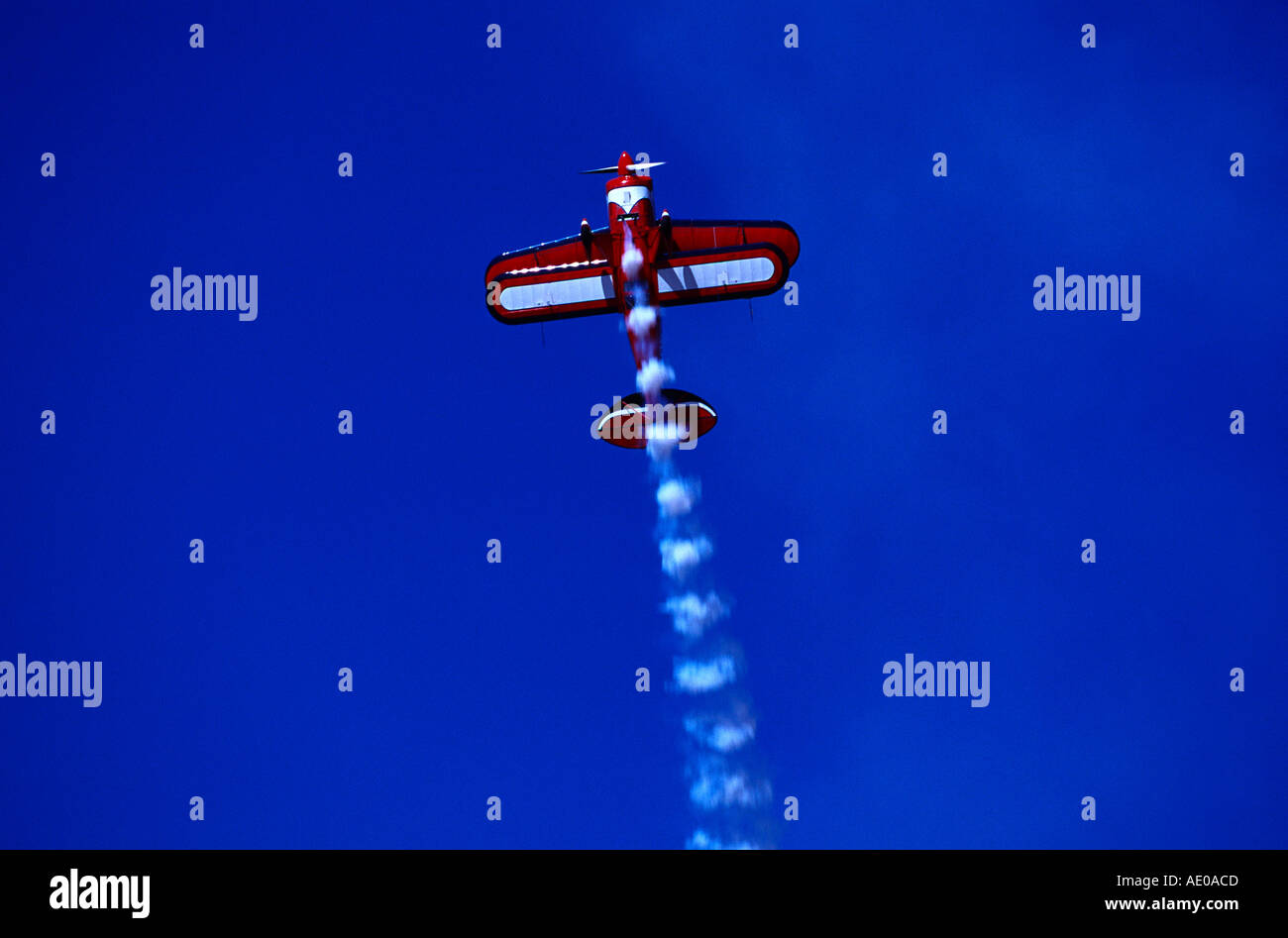 Air show biplane hi-res stock photography and images - Alamy