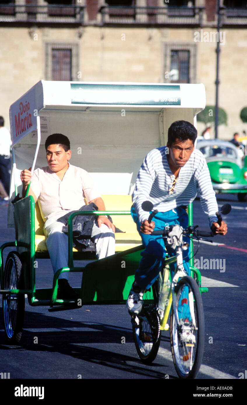 Cycle de transport hi-res stock photography and images - Alamy