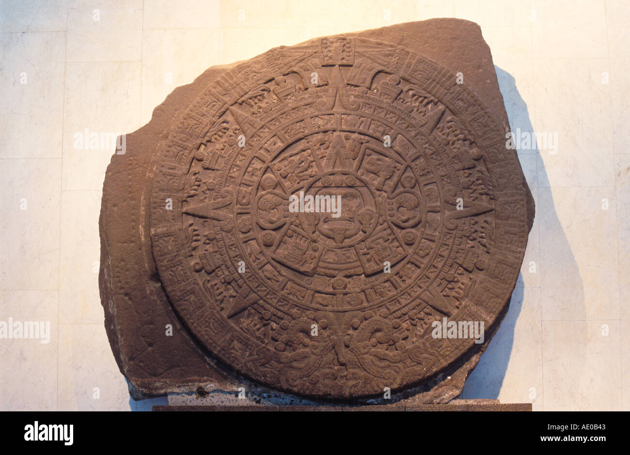 Aztec calendar stone hi-res stock photography and images - Alamy