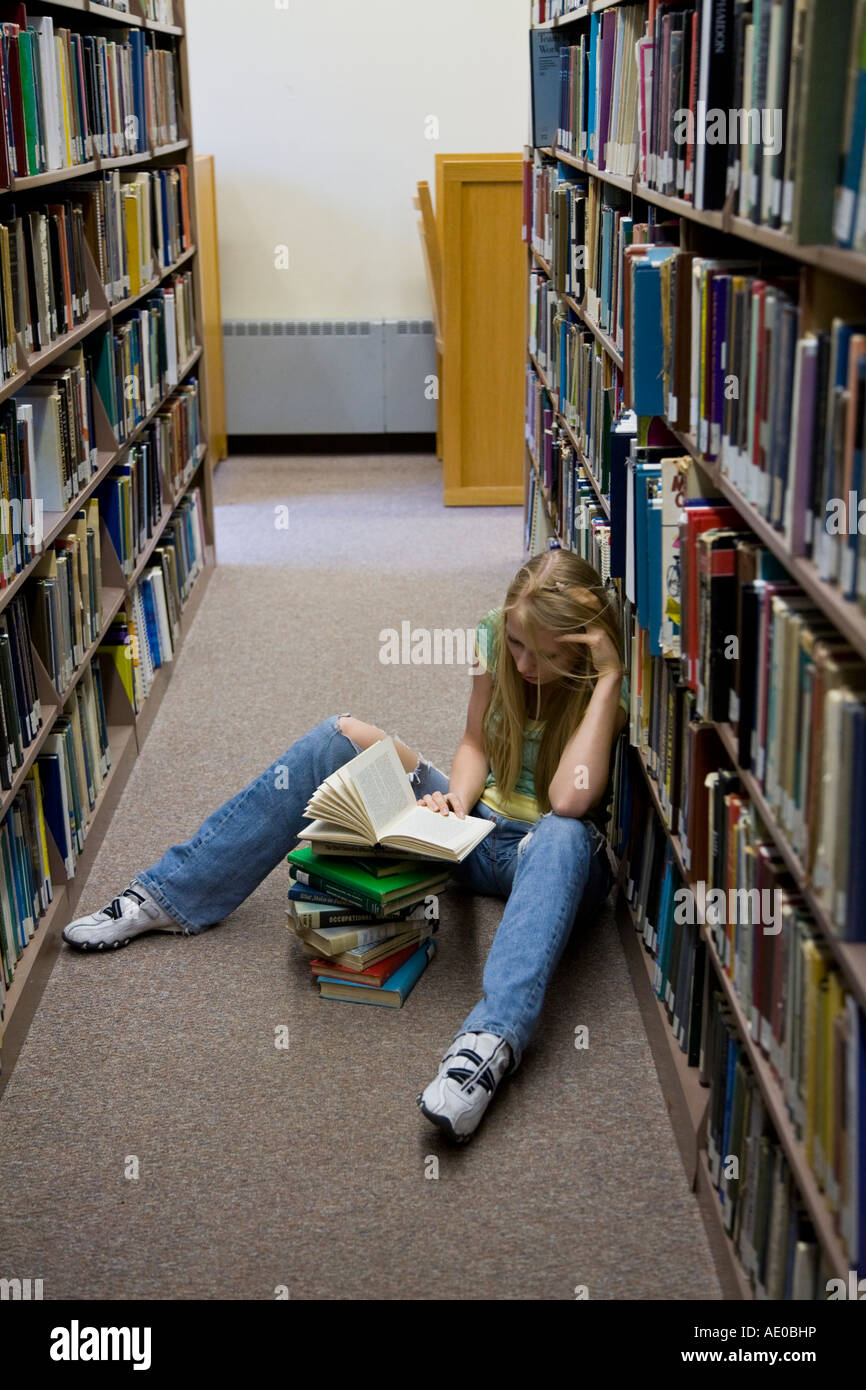 College Girl Studying in Library Stock Photo - Alamy