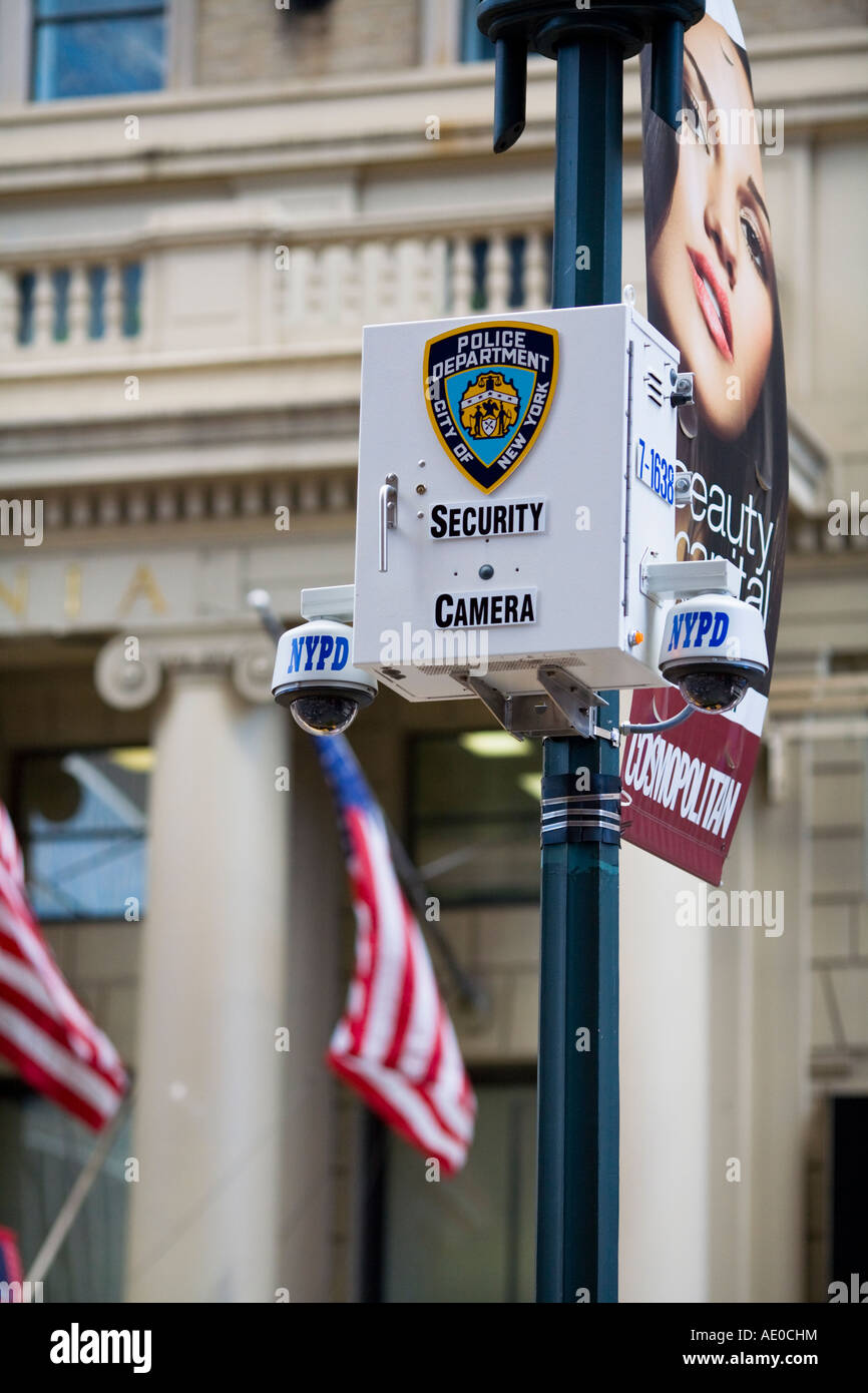 Nypd security camera sign hi-res stock photography and images - Alamy
