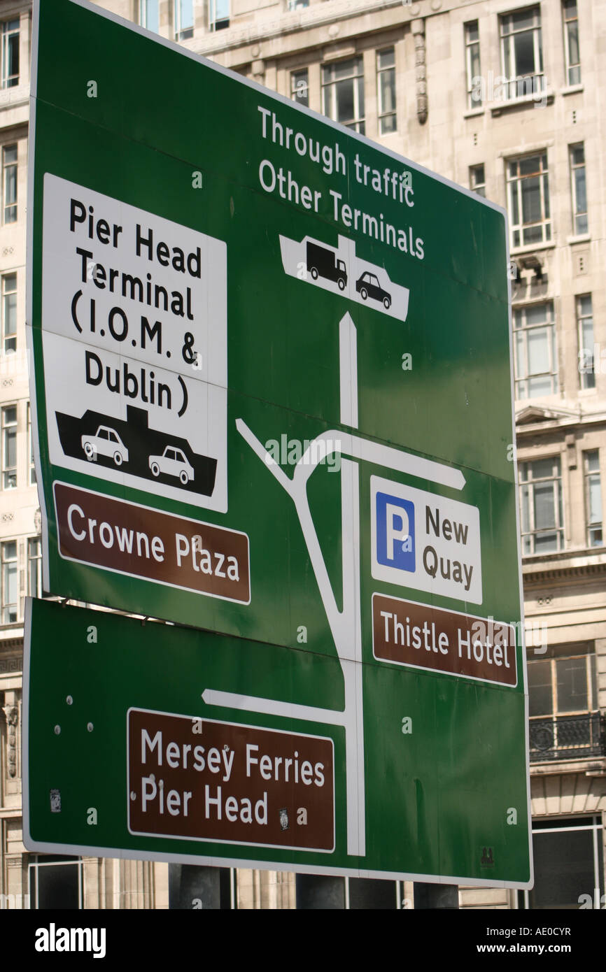 Liverpool Street sign, Pier Head Stock Photo - Alamy