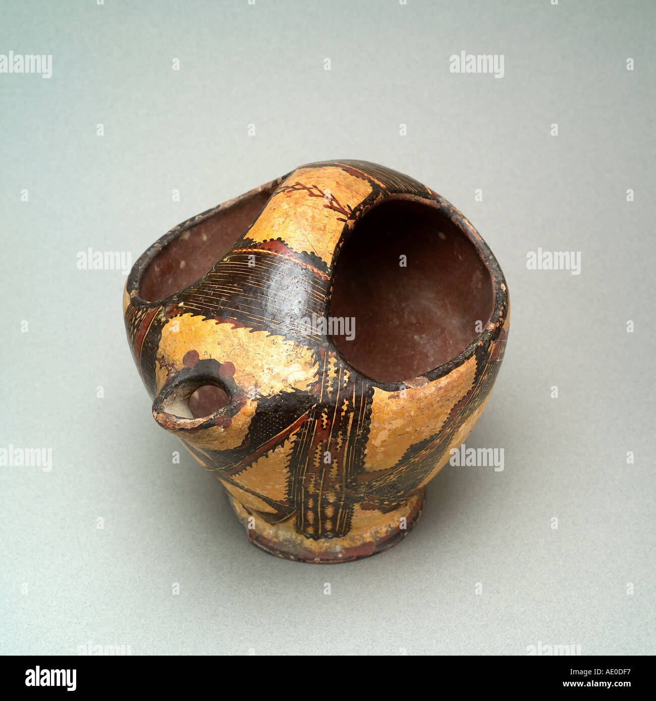 ANCIENT KABYLIAN COUSCOUS BROTH POT 19th Century ALGERIA AFRICA Stock ...