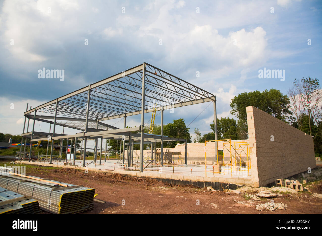 Construction Site of a Shopping Mall Stock Photo - Alamy