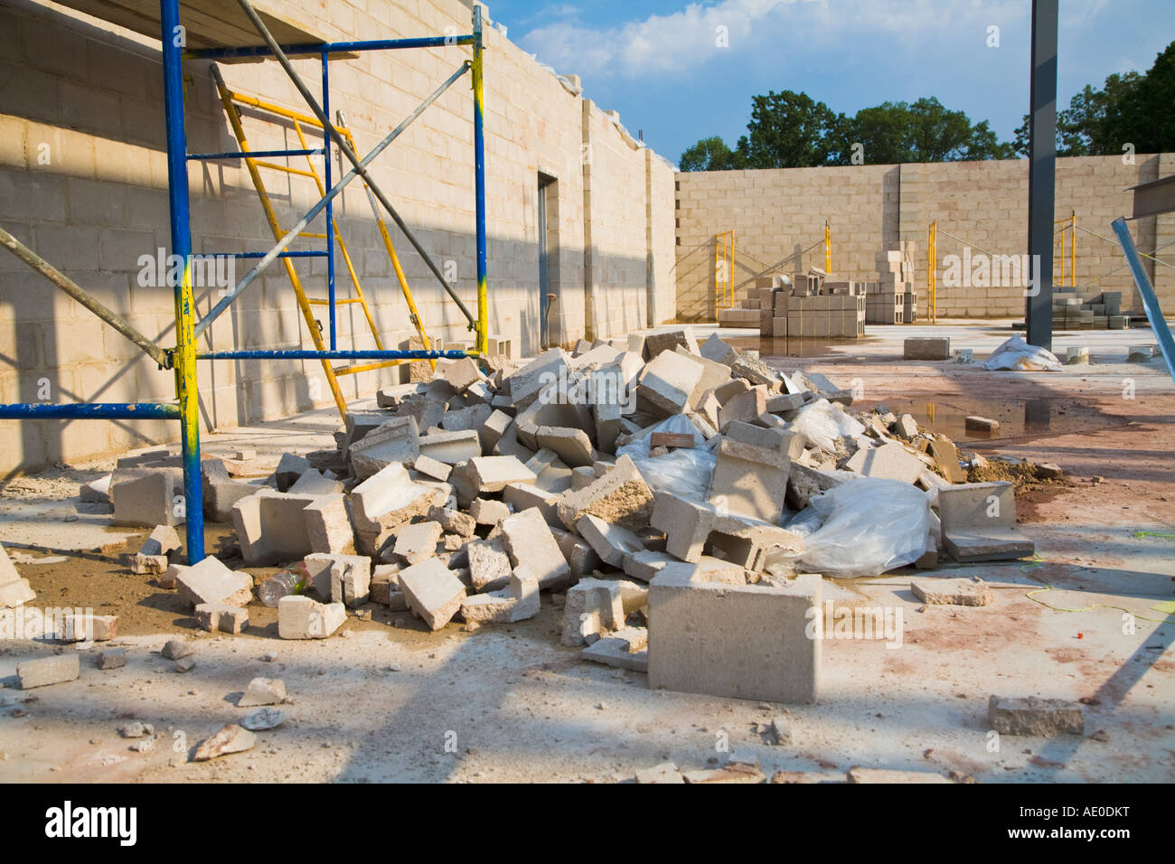 Construction Site of a Shopping Mall Stock Photo - Alamy