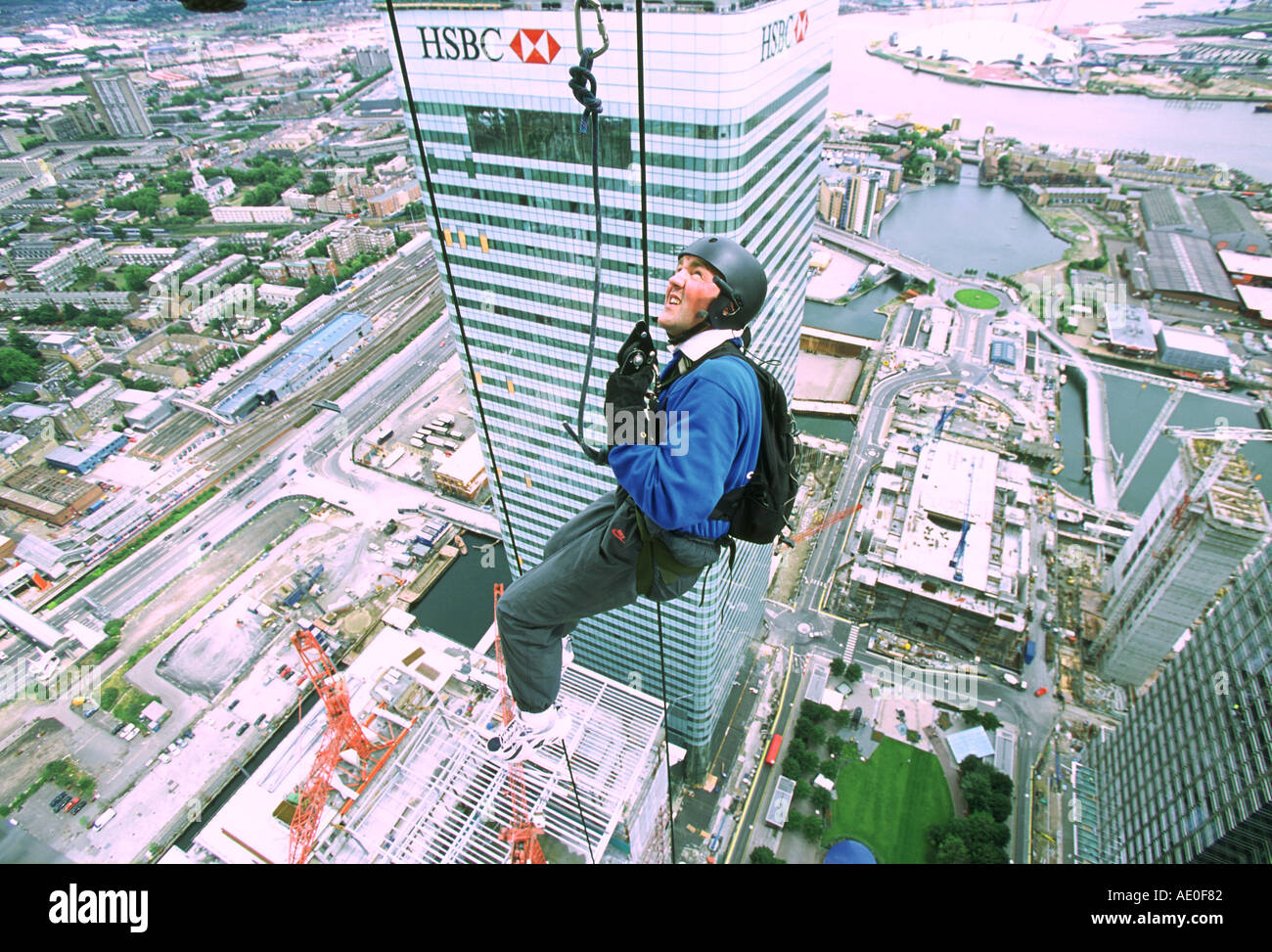 Abseiling canary wharf hi-res stock photography and images - Alamy