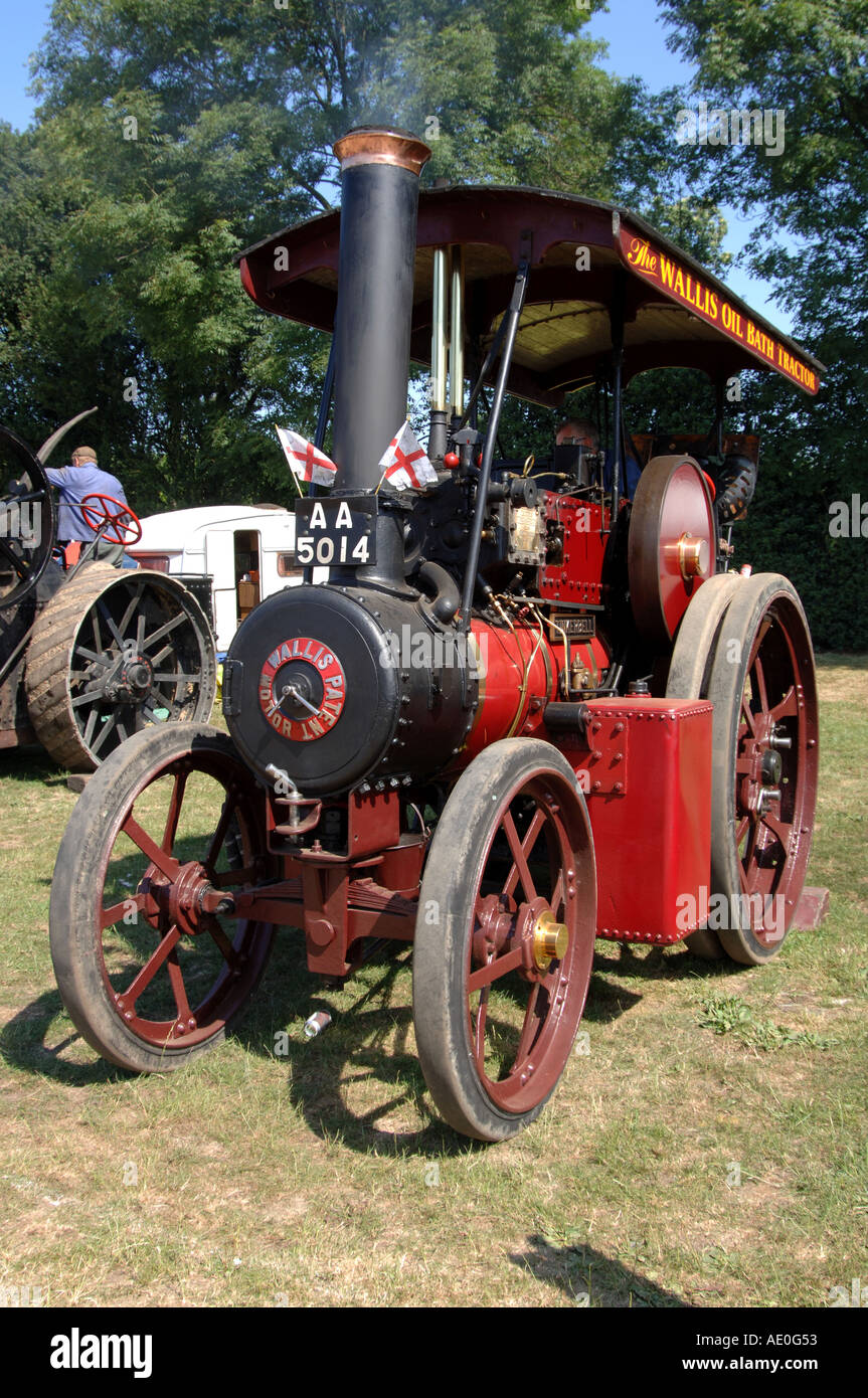 Traction engine old hi-res stock photography and images - Alamy