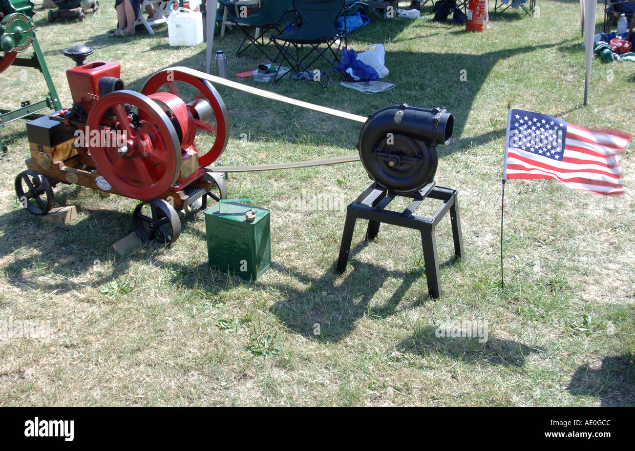 old steam powered water pump Stock Photo - Alamy