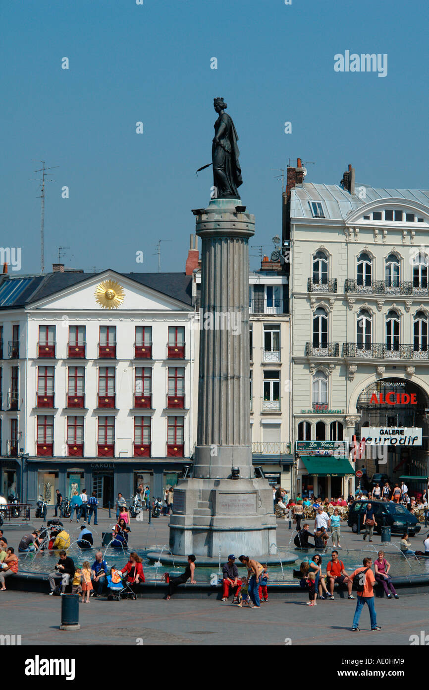The Déesse (symbol of the city) (Lille-Flanders-France Stock Photo - Alamy