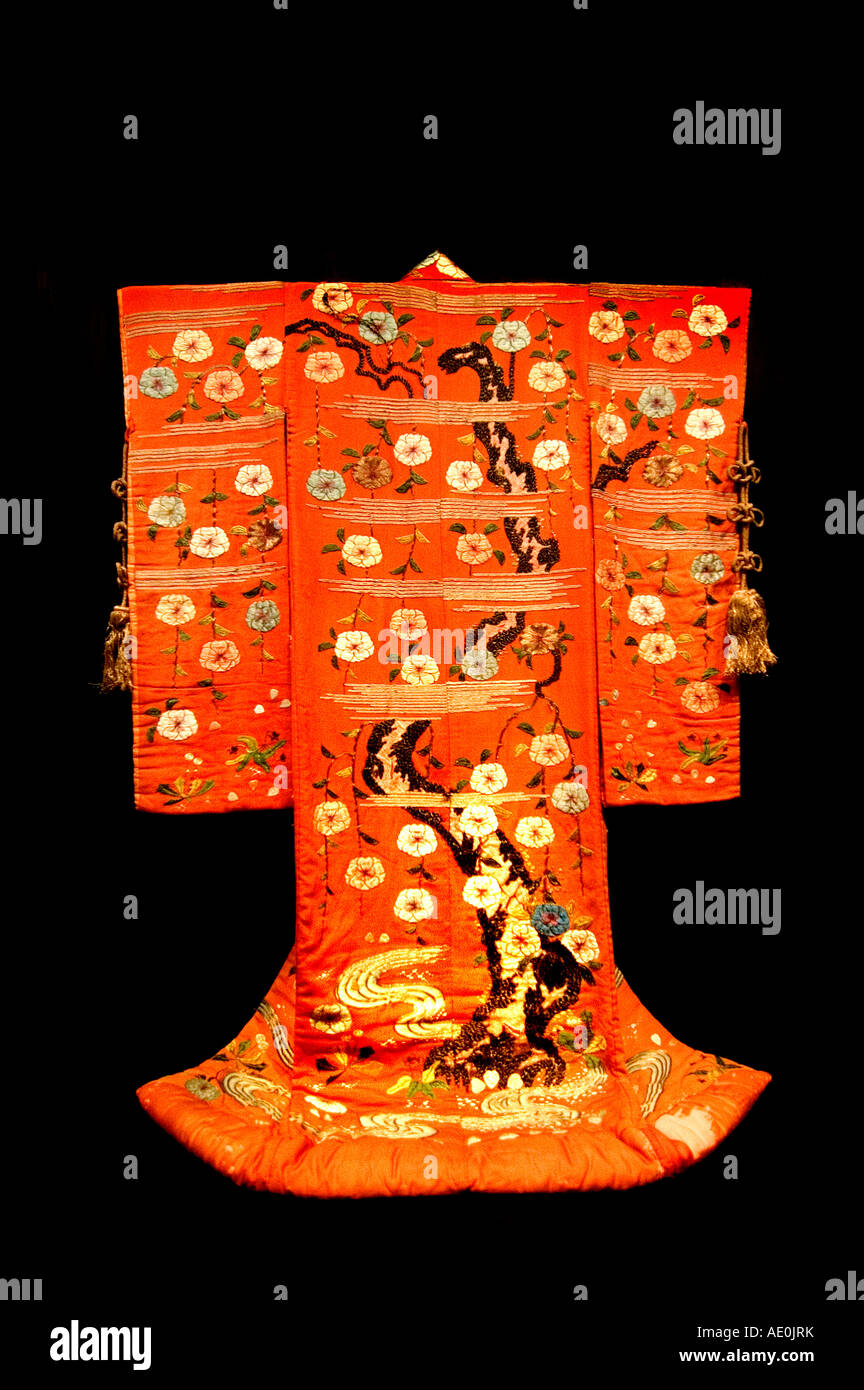 Furisode hi-res stock photography and images - Alamy