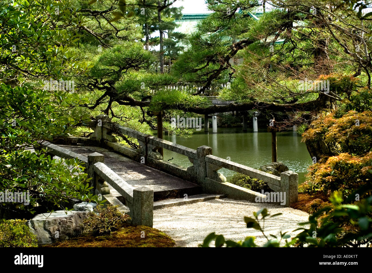 Heian Jingu Shinto Shrine Garden Kyoto Japan royal Stock Photo - Alamy