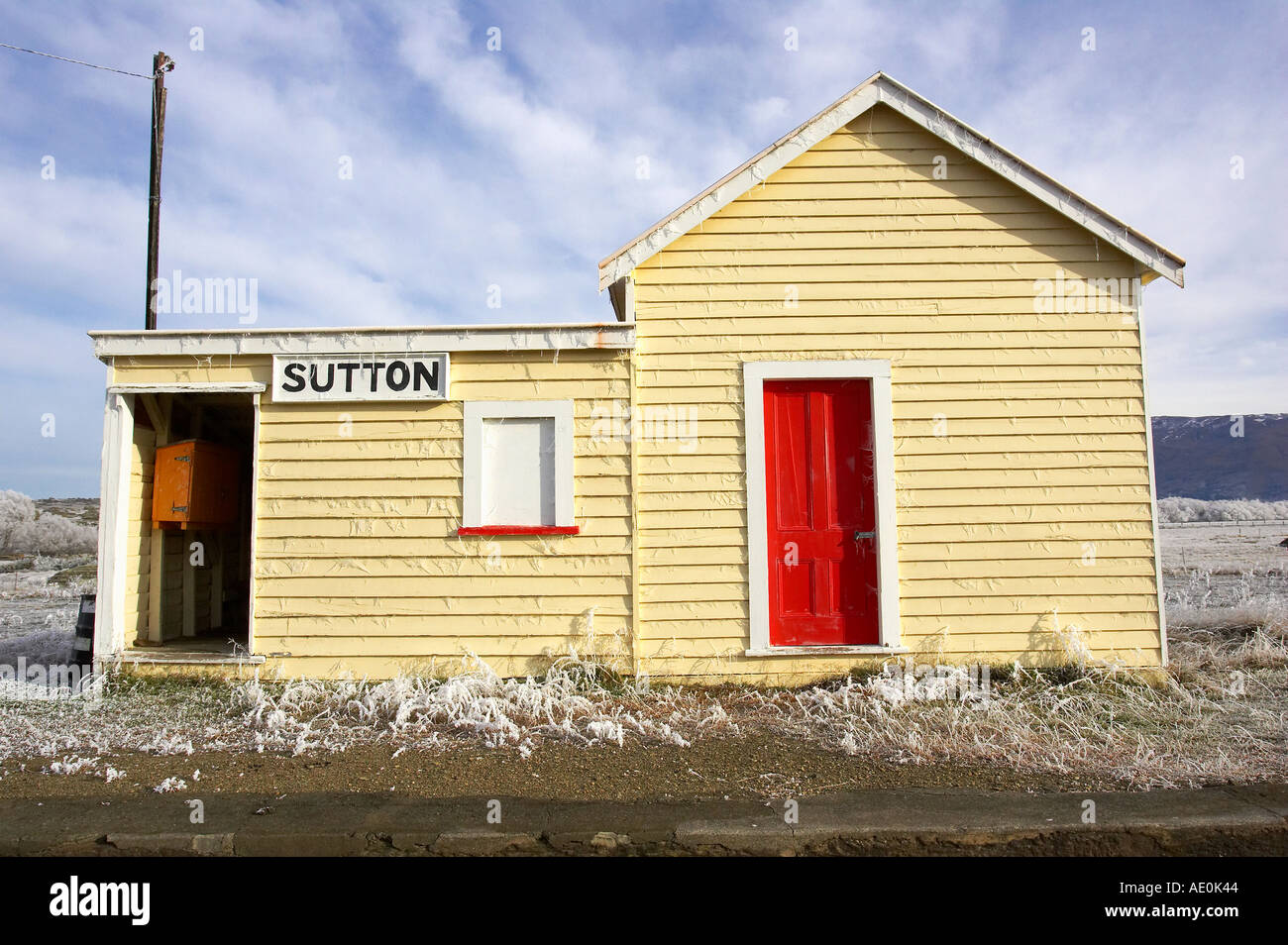 Sutton Railway Station Otago South Island New Zealand Stock Photo - Alamy