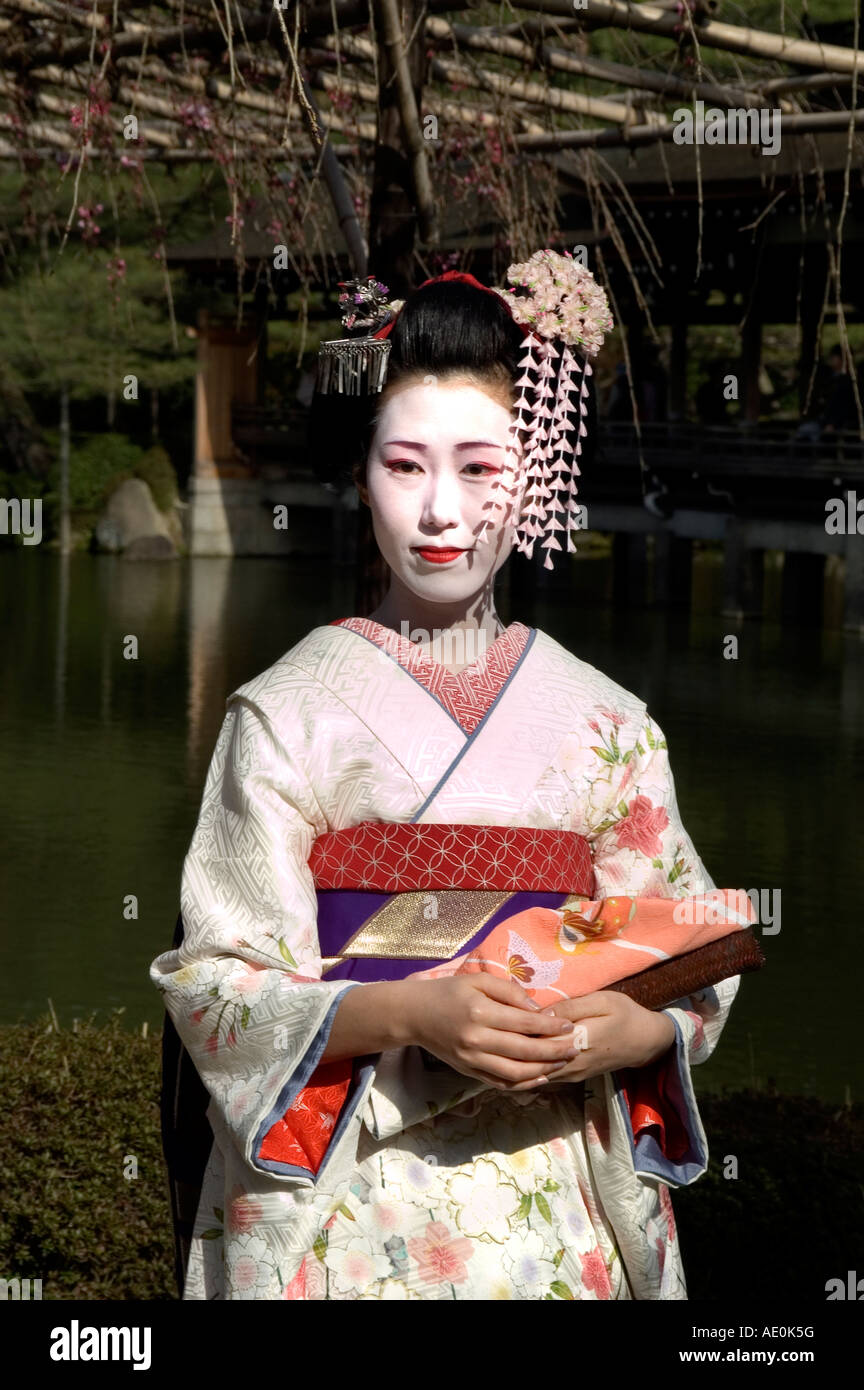 Kyoto Gion Geisha Japanese Japan Kyoto Gion Geisha woman girl Stock ...