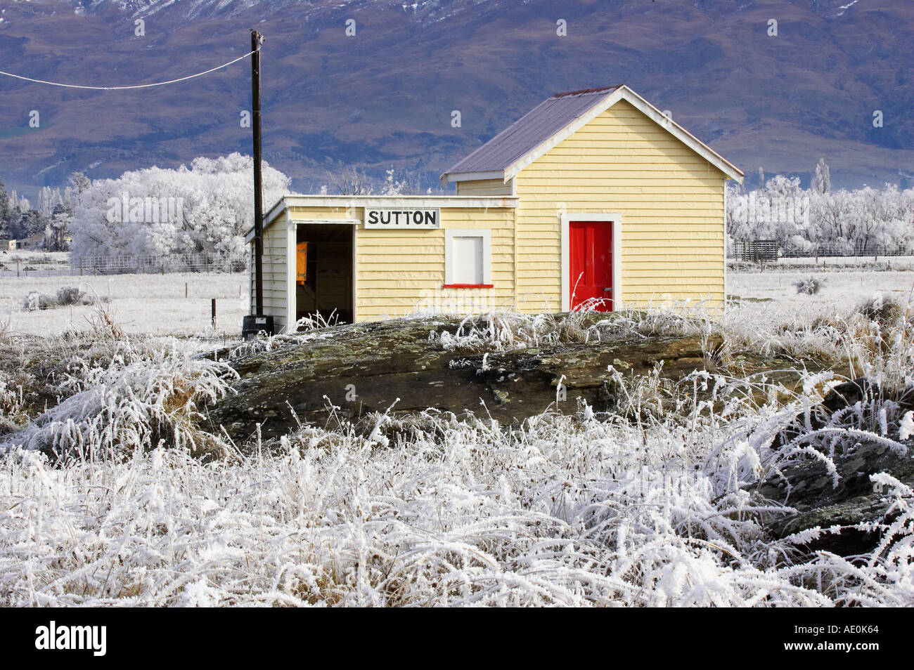 Sutton Railway Station Otago South Island New Zealand Stock Photo - Alamy