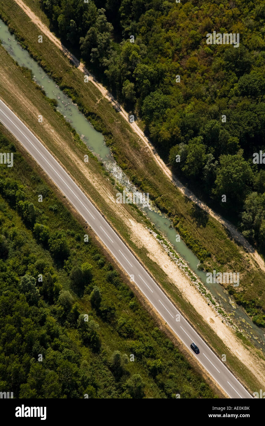 Single car on road Stock Photo - Alamy