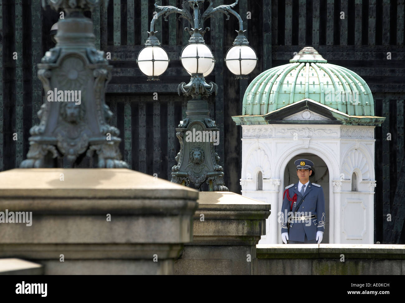 The guarded entrance to the Imperial Palace, Tokyo JP Stock Photo - Alamy