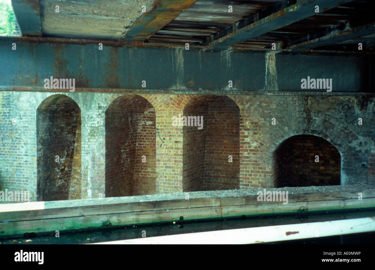 Victorian bridges hi-res stock photography and images - Alamy