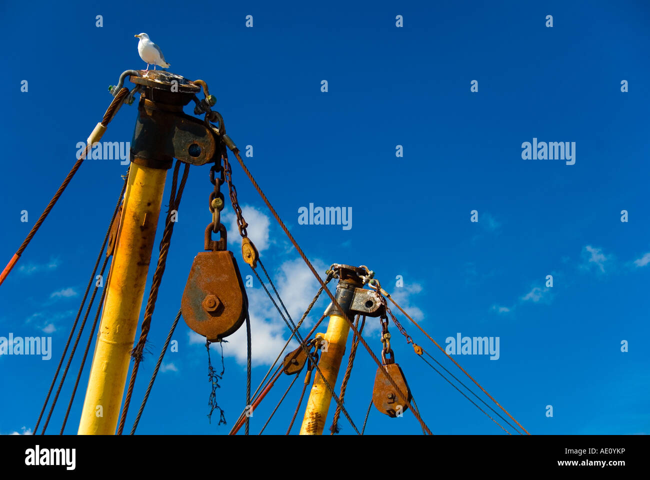 Lifting tackle hi-res stock photography and images - Alamy