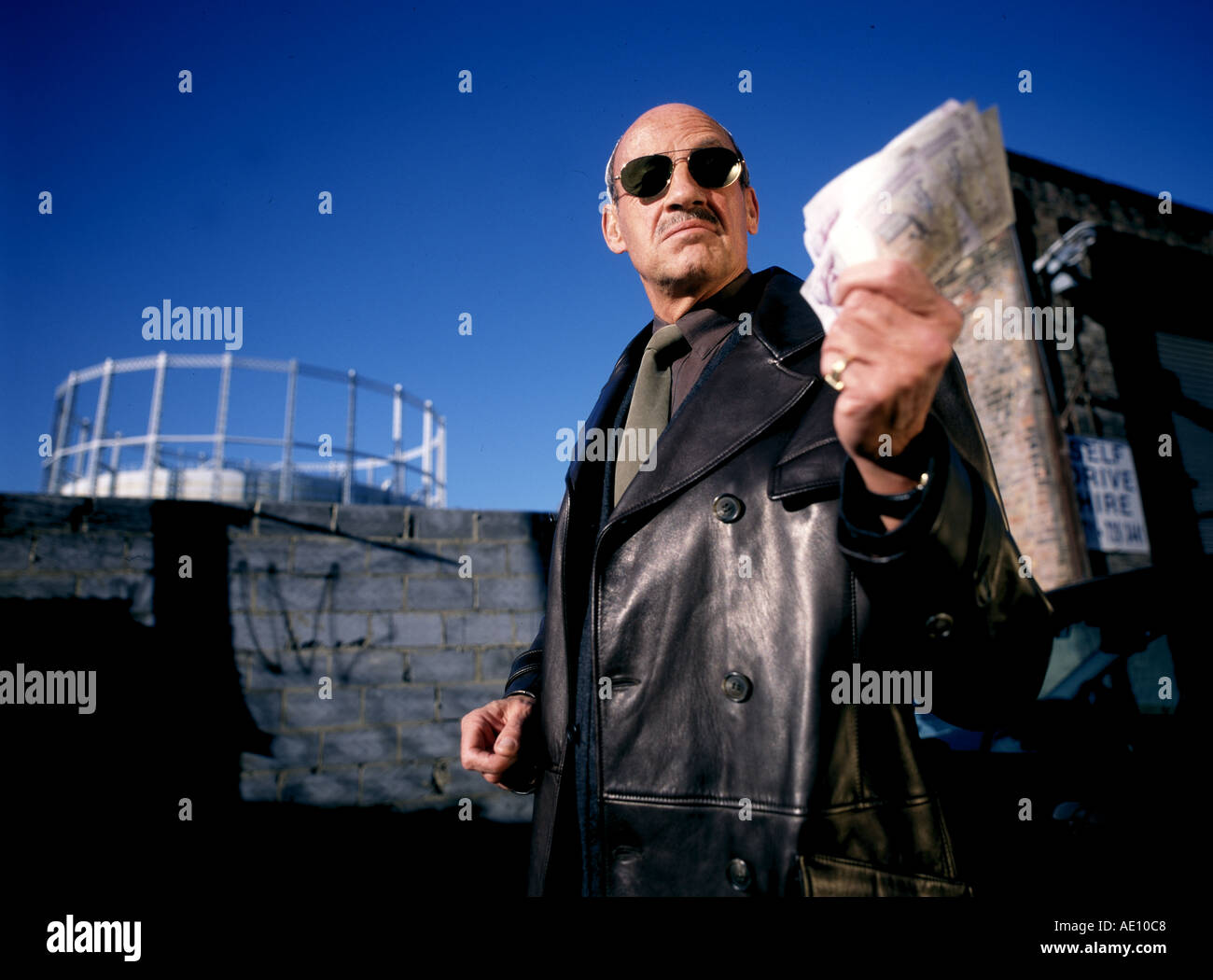 Wide boy hi-res stock photography and images - Alamy