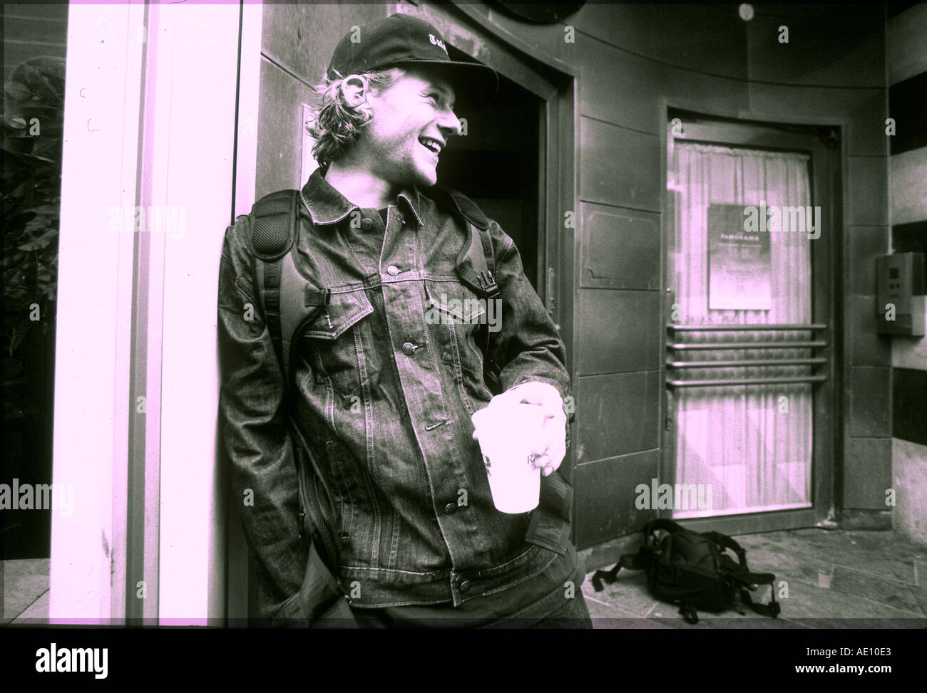 PHOTOGRAPHER NEALE HAYNES BUZZPICTURES ARCTIC CHALLENGE COMPETITOR IN ...