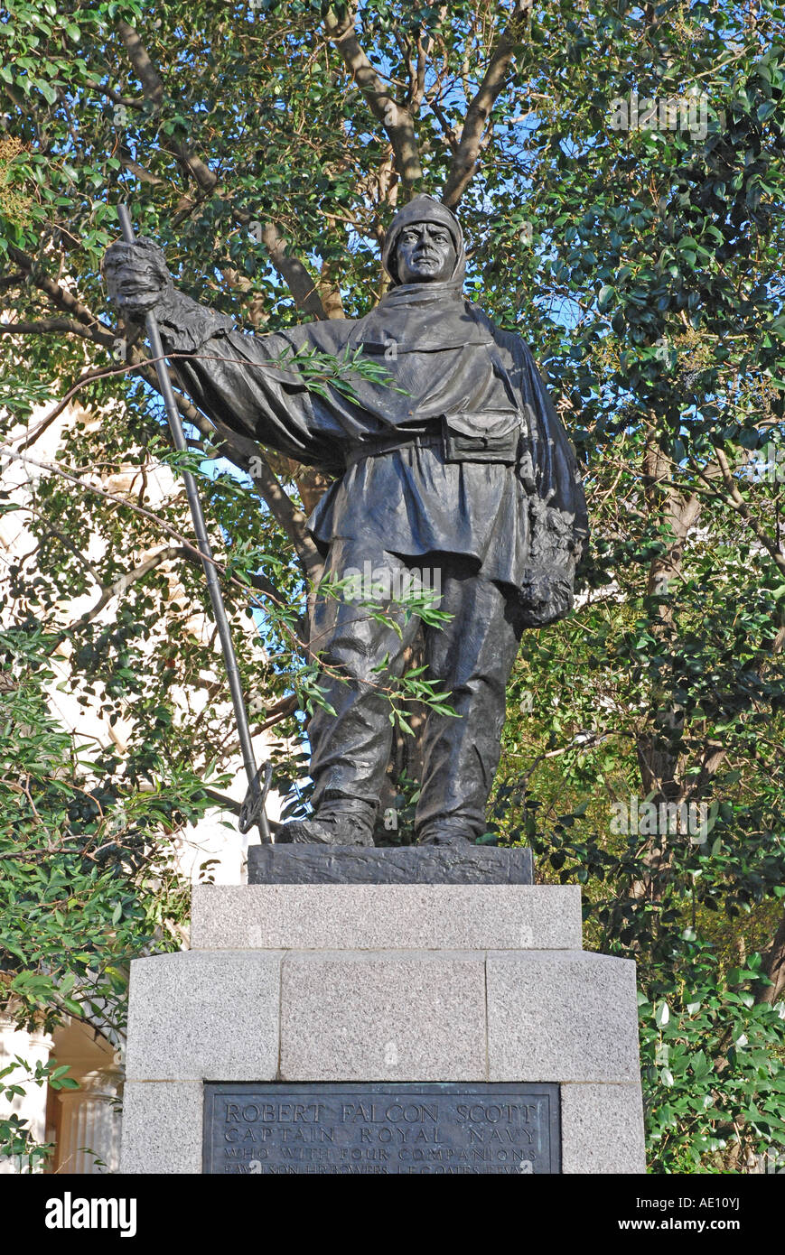 Captain Scott memorial in Waterloo Place London England Stock Photo - Alamy