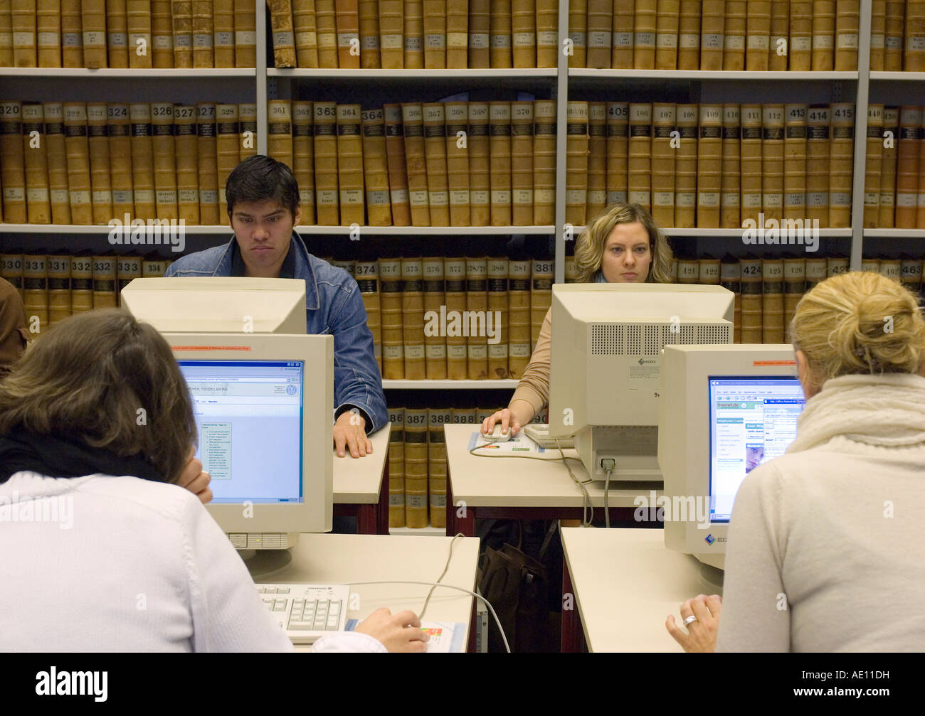 Library workroom hi-res stock photography and images - Alamy