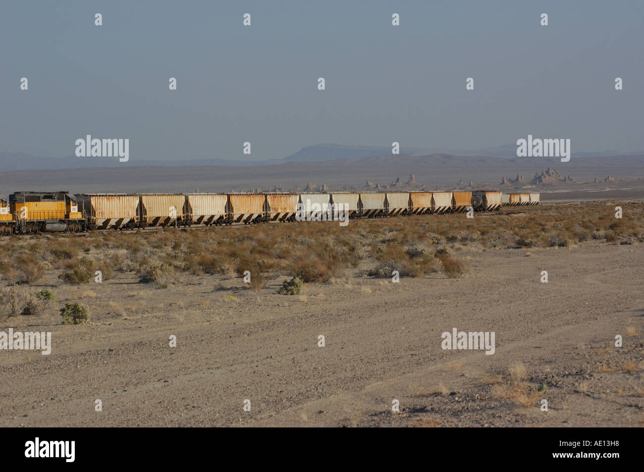 Frieght train hi-res stock photography and images - Alamy