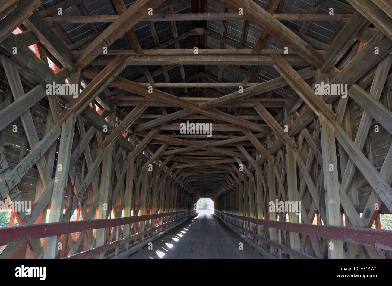 Covered bridges quebec hi-res stock photography and images - Alamy