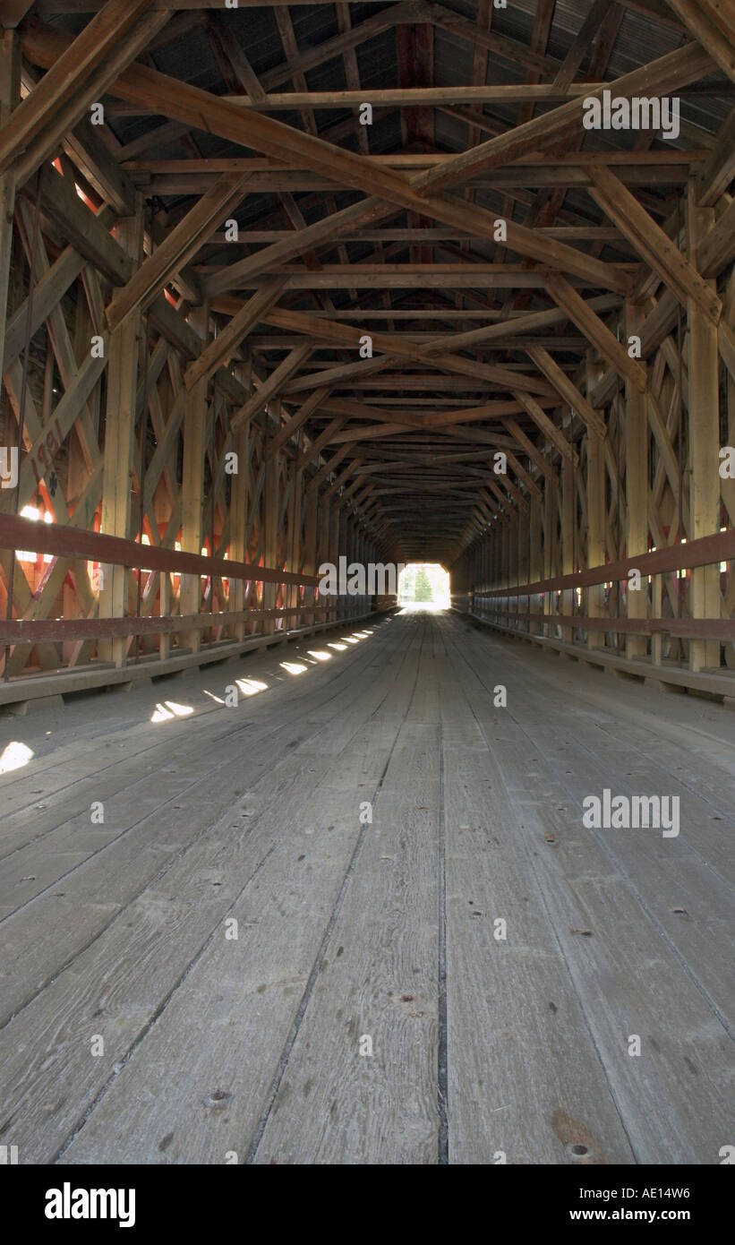 Covered bridges quebec hi-res stock photography and images - Alamy