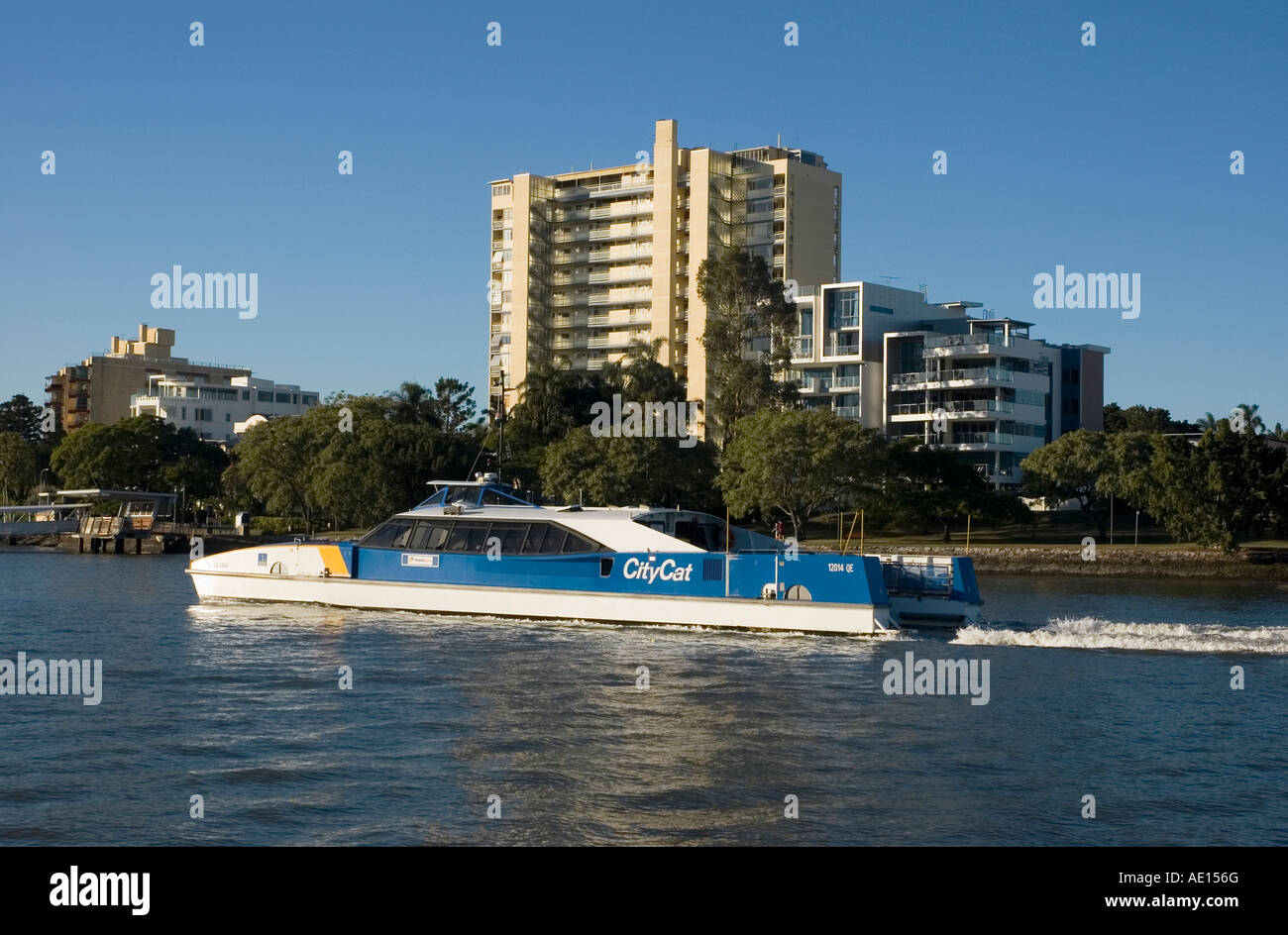 River ferry cat public transport hi-res stock photography and images ...
