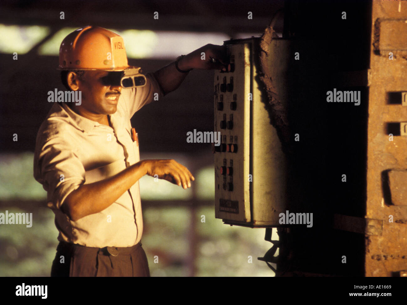 Worker tasks hi-res stock photography and images - Alamy