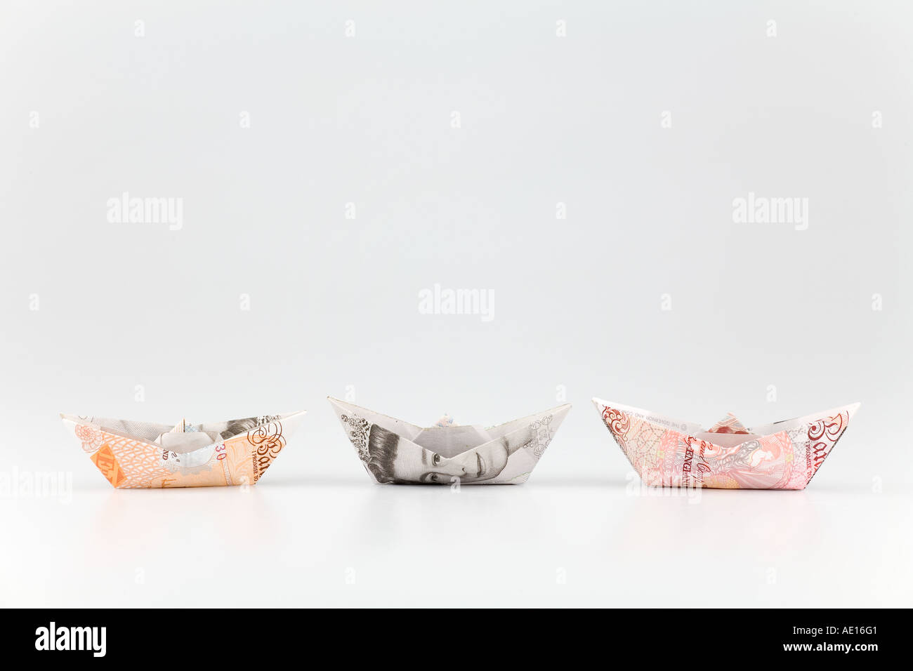 10 pound note folded hi-res stock photography and images - Alamy