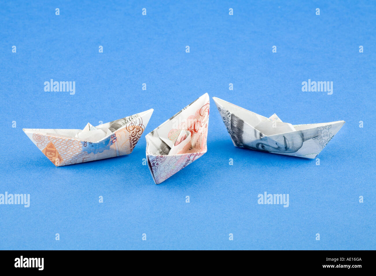 10 pound note folded hi-res stock photography and images - Alamy