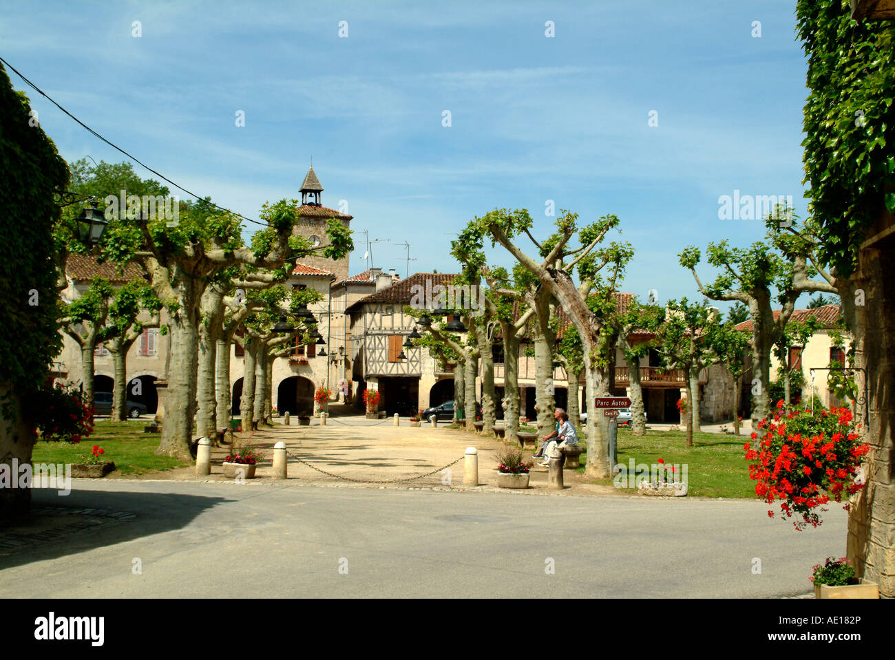 The Bastide village centre of Fources Stock Photo - Alamy