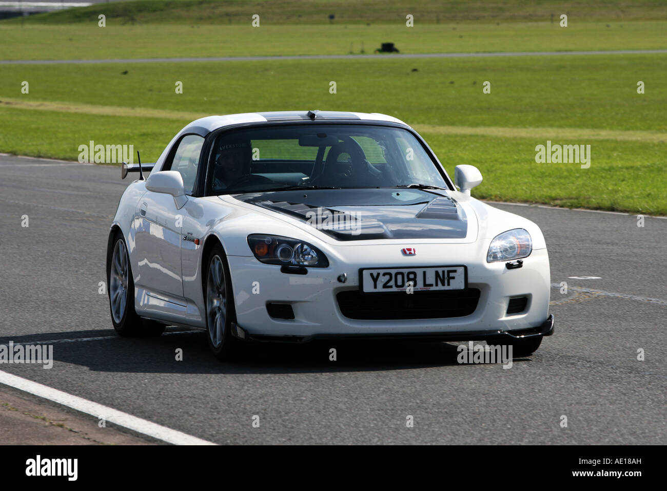 Honda S2000 racing at Silverstone Stock Photo - Alamy