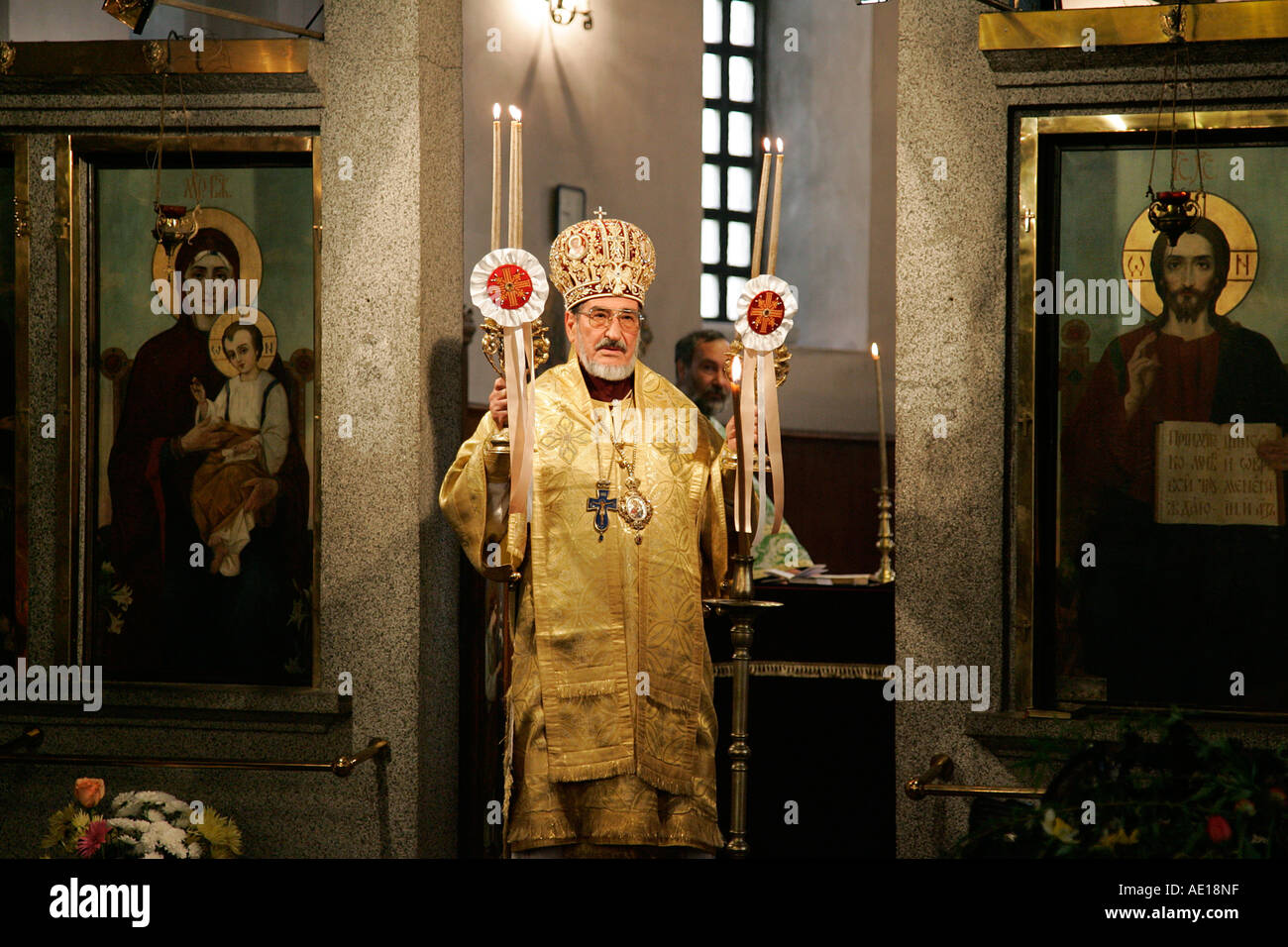 Byzantine priest robe hi-res stock photography and images - Alamy