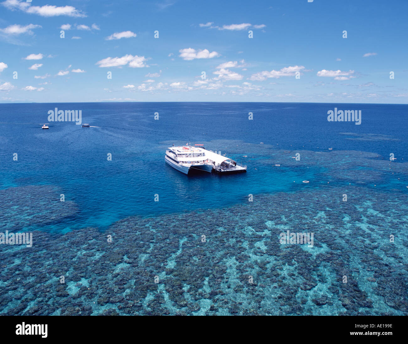 Great barrier reef climate hi-res stock photography and images - Alamy