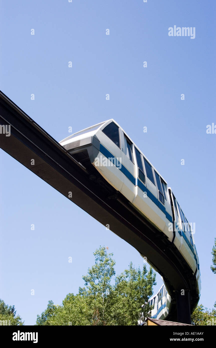 Overhead monorail hi-res stock photography and images - Alamy