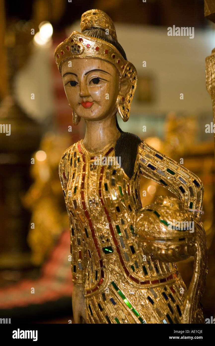 wood carved figures Stock Photo - Alamy