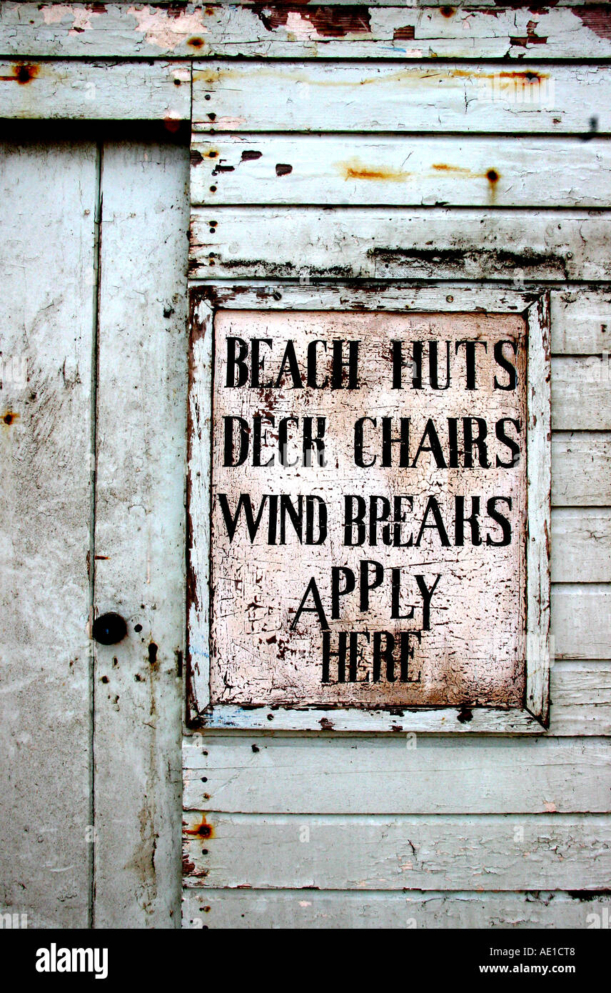 Wind rain beach holiday family hi-res stock photography and images - Alamy