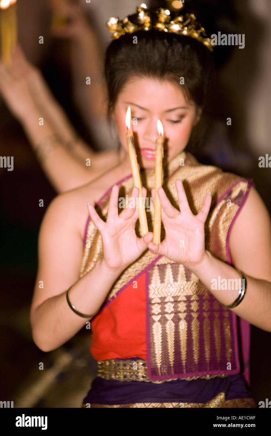 Thai ladies perform a traditional Thai candle dance Stock Photo - Alamy