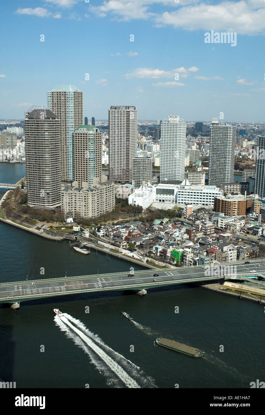 Tokyo bay boats hi-res stock photography and images - Alamy