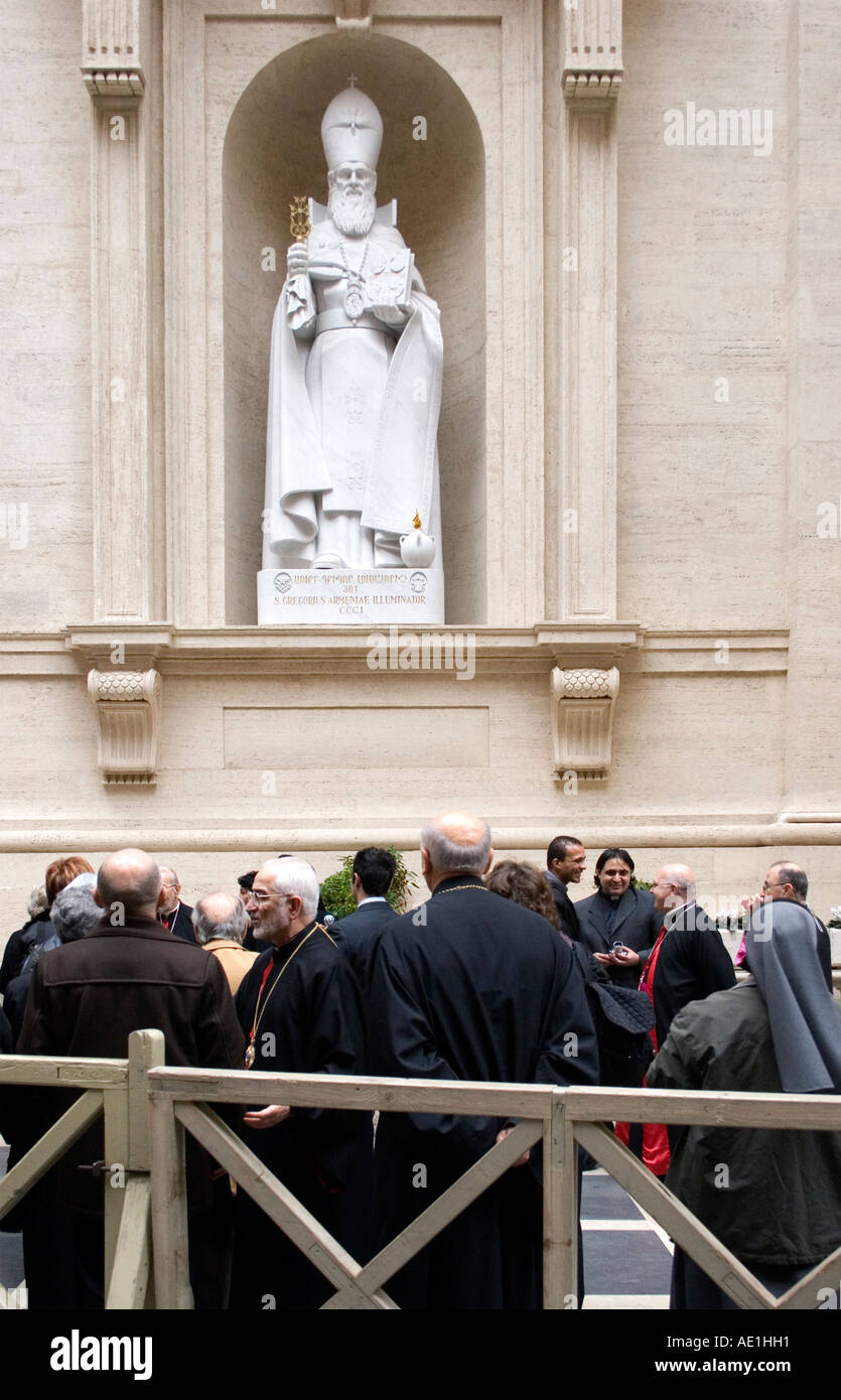 Group priests rome hi-res stock photography and images - Alamy