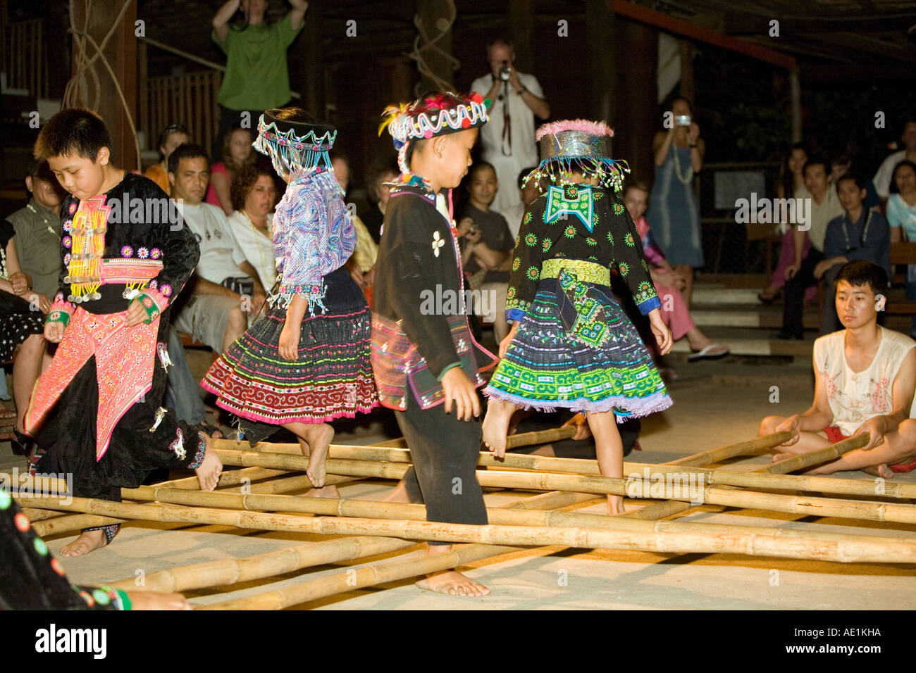 Hmong children perform a traditional dance Stock Photo - Alamy